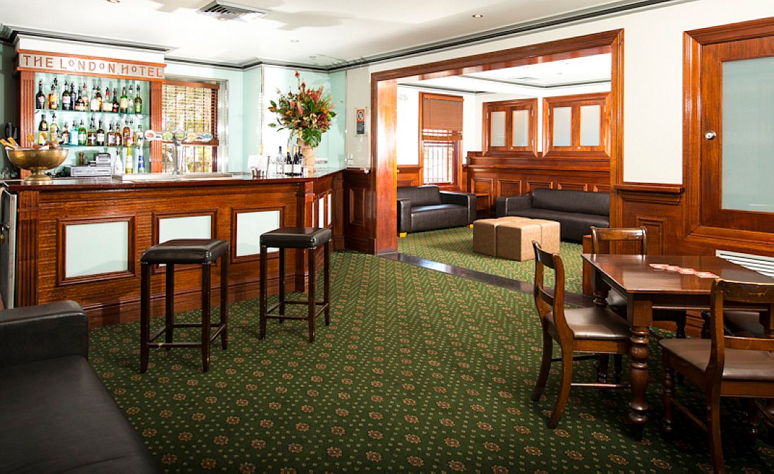 ~ London Hotel, Balmain, Sydney ~ Review and Details