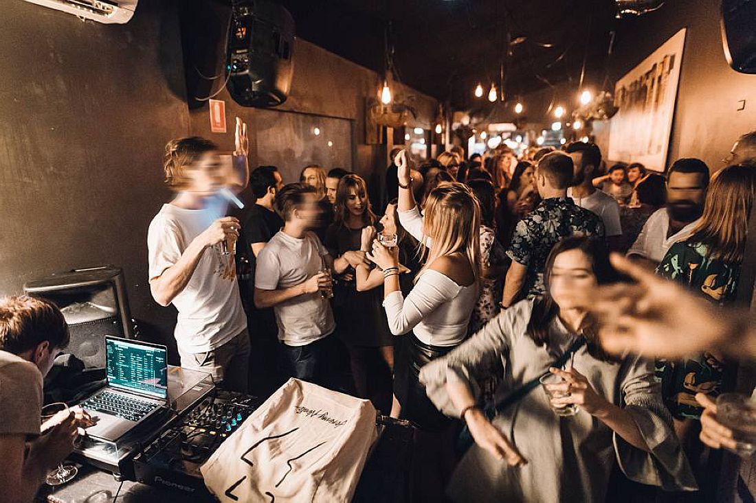 ~ The End Bar, West End ~ Review and Details